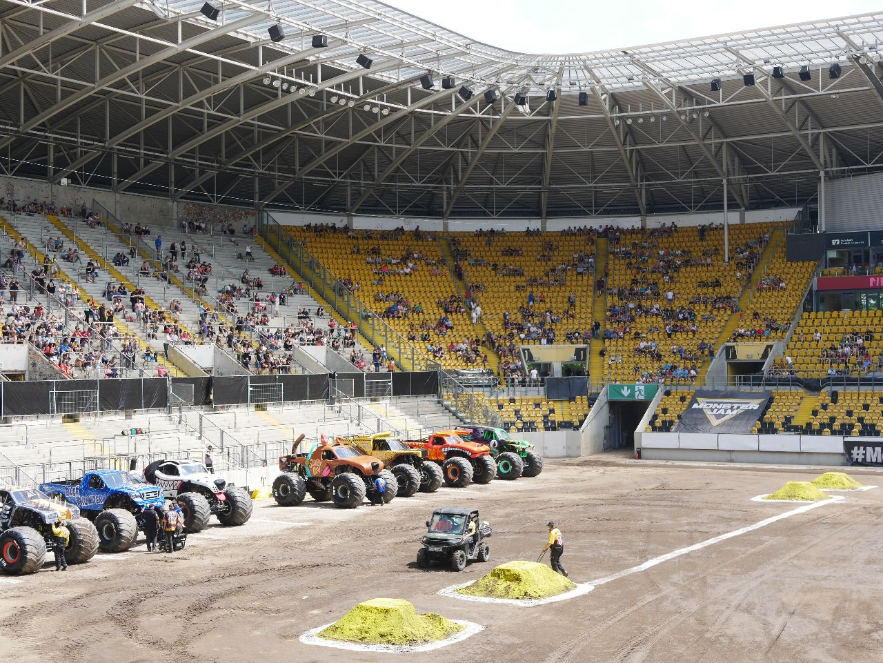 Monster Jam in Dresden - Ein Erfahrungsbericht - urlaubspapa.de