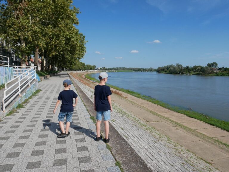 Slavonski Brod - Sehenswürdigkeiten an der bosnischen Grenze ...